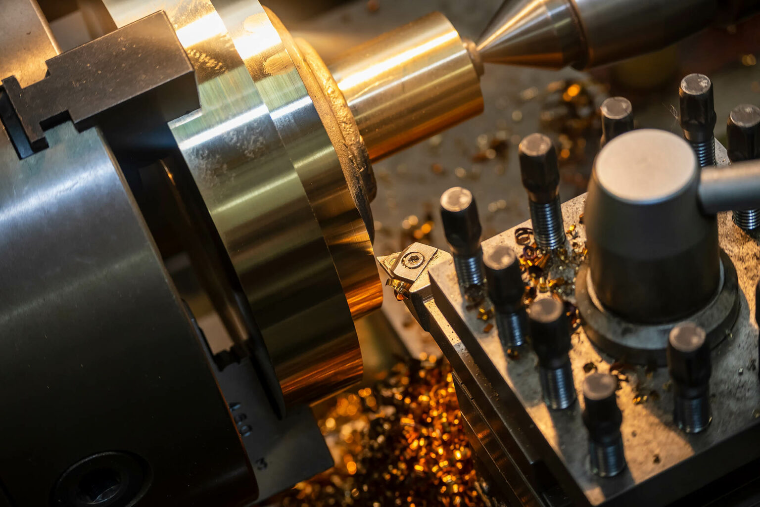 Usinagem, Brunimento e Cromo Duro – Vedacil